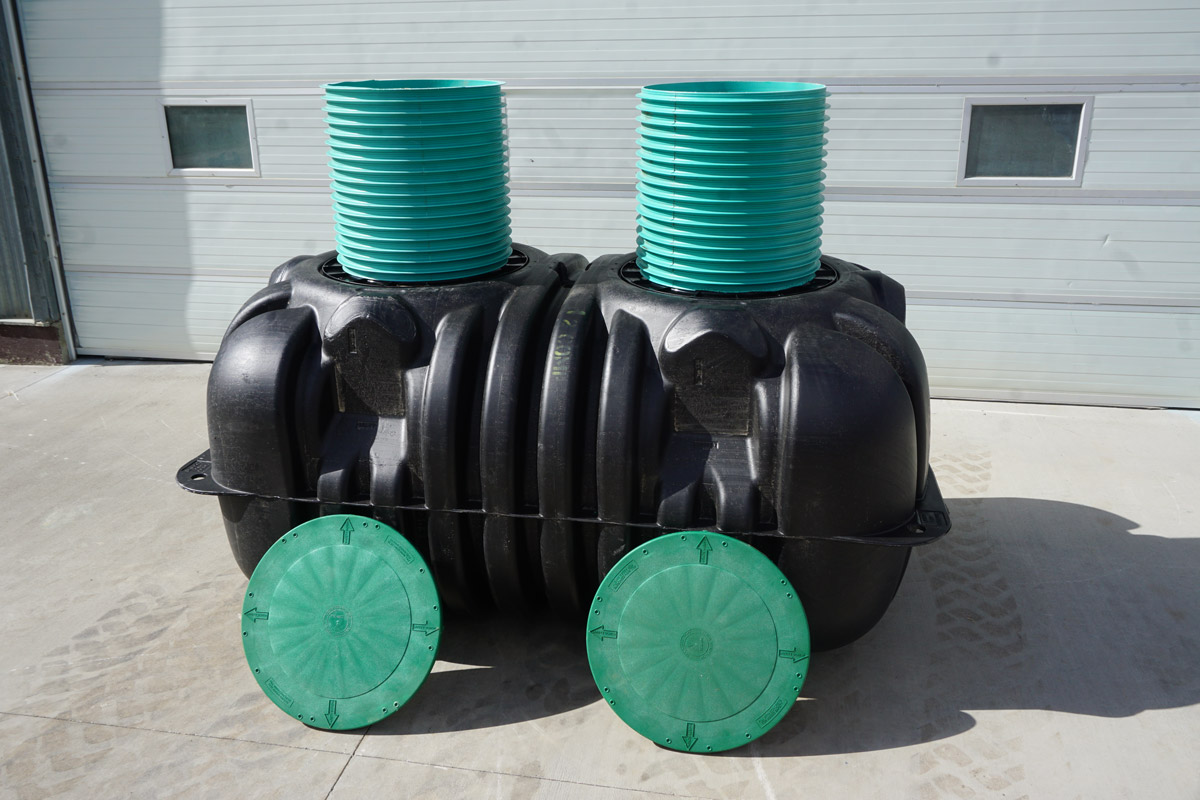 Fiberglass Plastic Tanks | JBros Fiberglass
